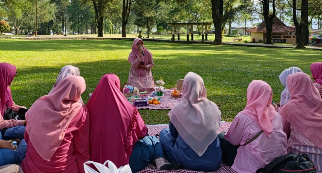 Fatayat NU Purwokerto Timur Gelar Rihlah Funtrip untuk Perkuat Ukhuwah ...