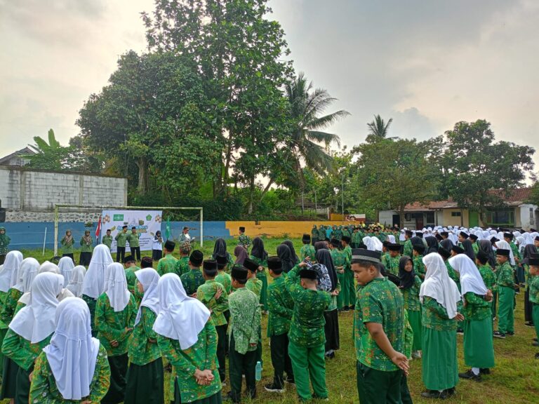 Sambut Tahun Baru Hijriah 1448 H, Ratusan Siswa Madrasah Ma’arif NU ...